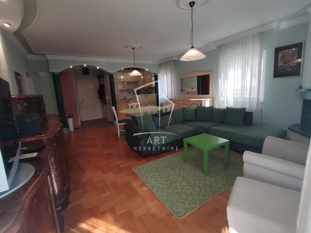 Dušanovac, odlična lokacija 69m2 ID#12705 600 €