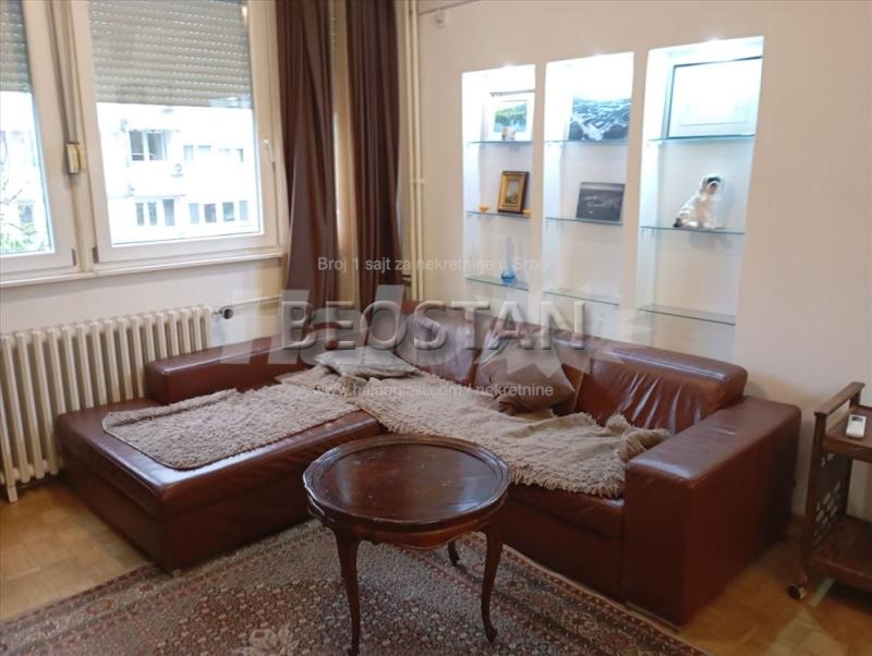 Novi Beograd - Stari merkator #64915 700 €