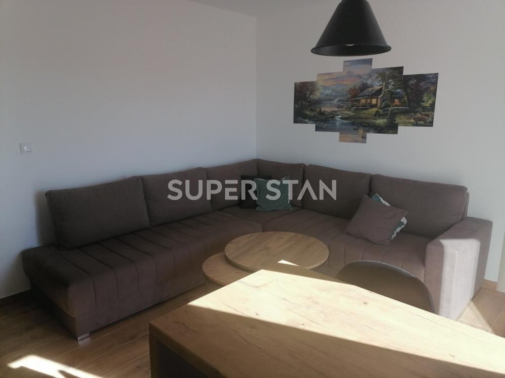 Svetao i sunčan stan na početku Ledina ID#1190 155.000 €