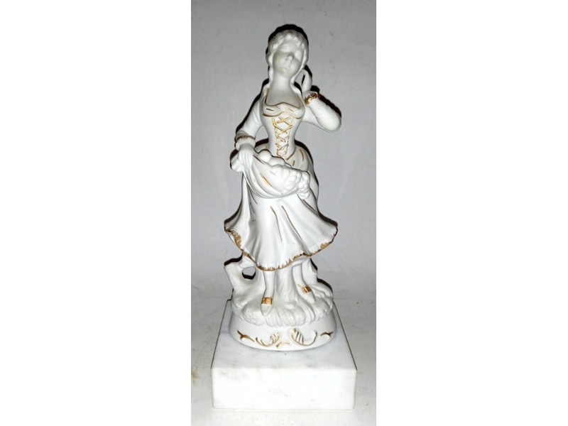 FIGURA - BISKVIT PORCELAN POSTOLJE MERMER 24cm