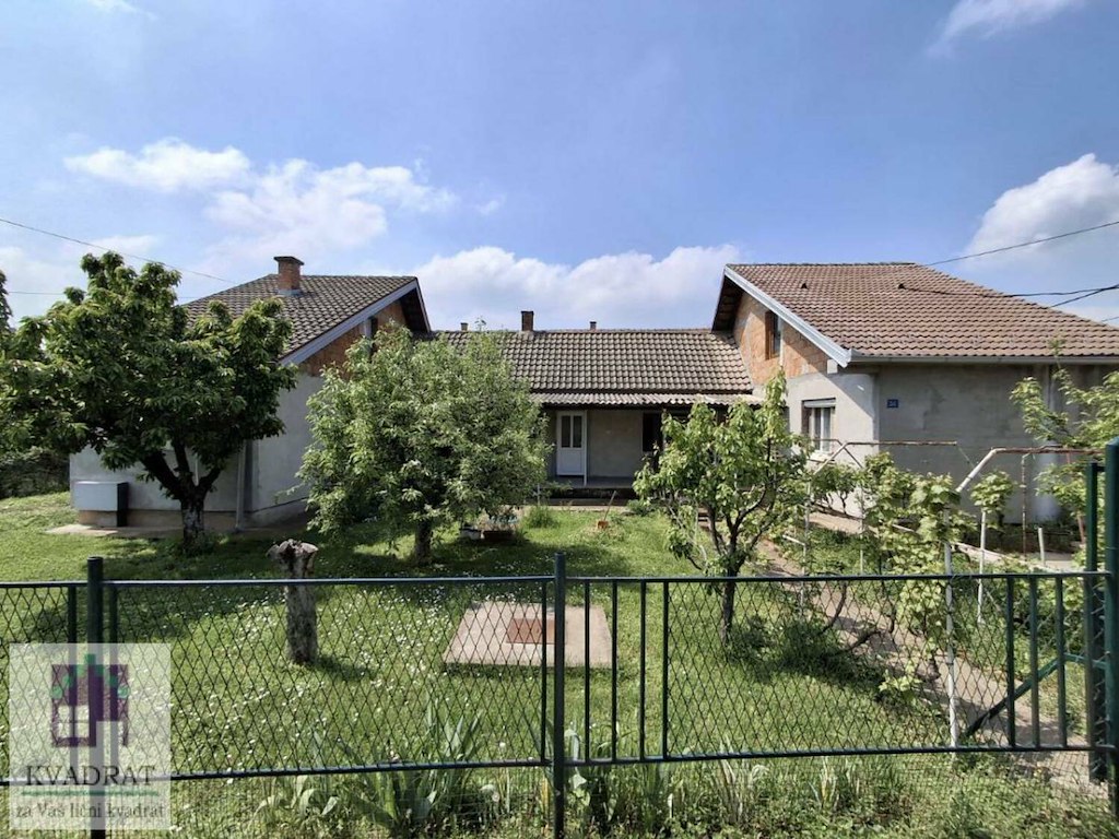 Kuća 154 m2, 4, 8 ari placa, Obrenovac - 130.000e