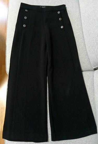 ZARA pantalone.