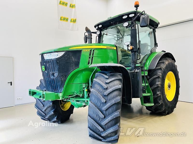 John Deere 7230R traktor točkaš