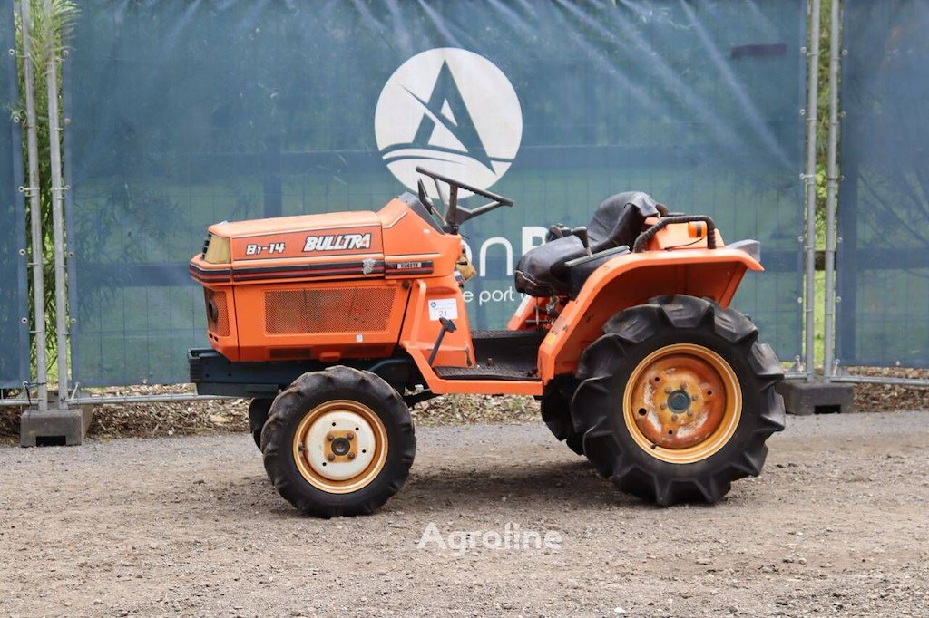 Prodaje se Kubota B1-14 Bulltra traktor točkaš na aukciji