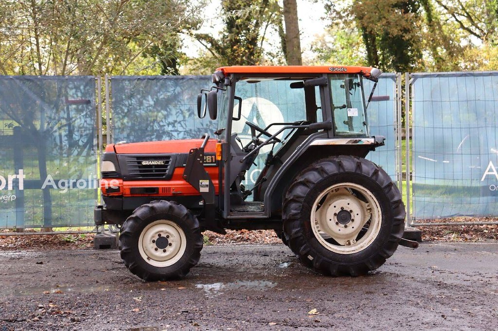 Prodaje se Kubota GL281 traktor točkaš na aukciji