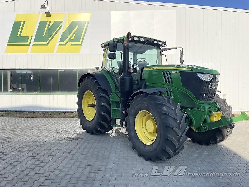 John Deere 6215R traktor točkaš