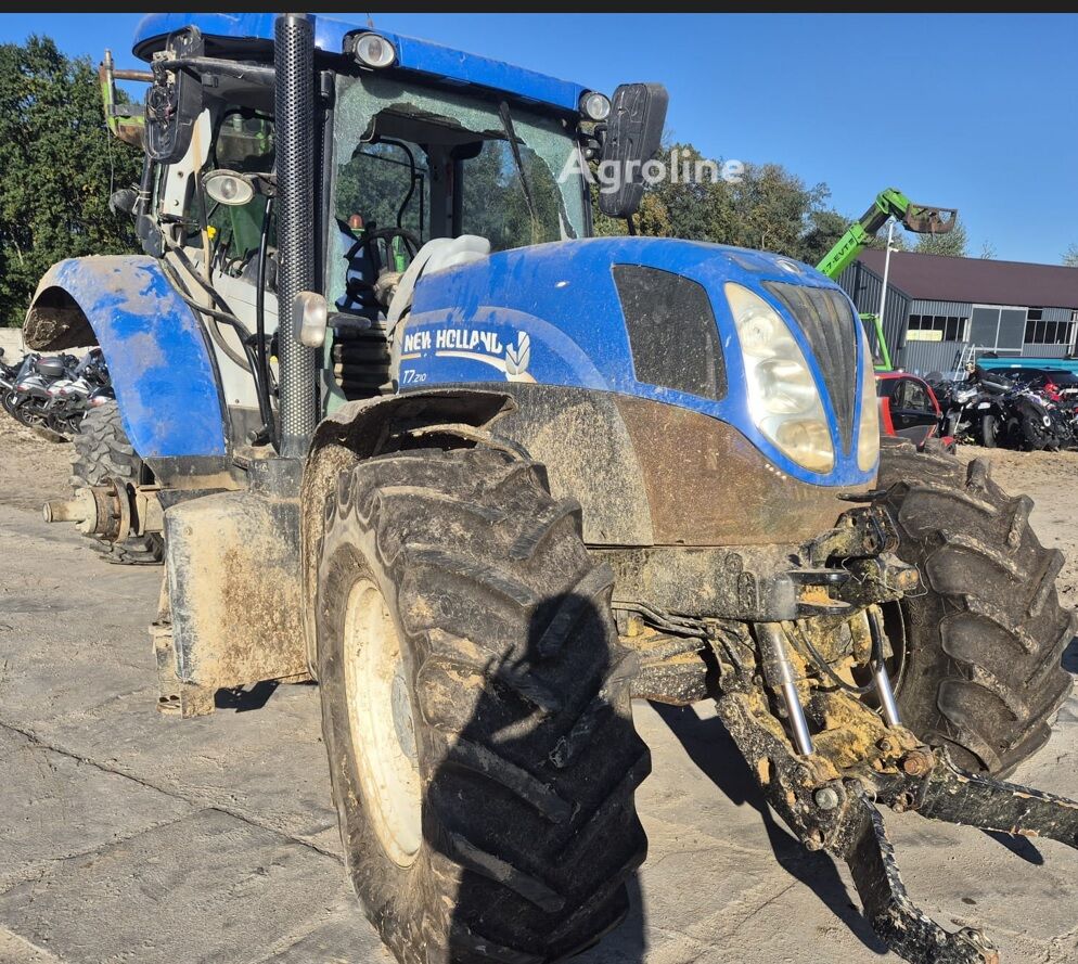 New Holland T7.210 traktor točkaš nakon udesa