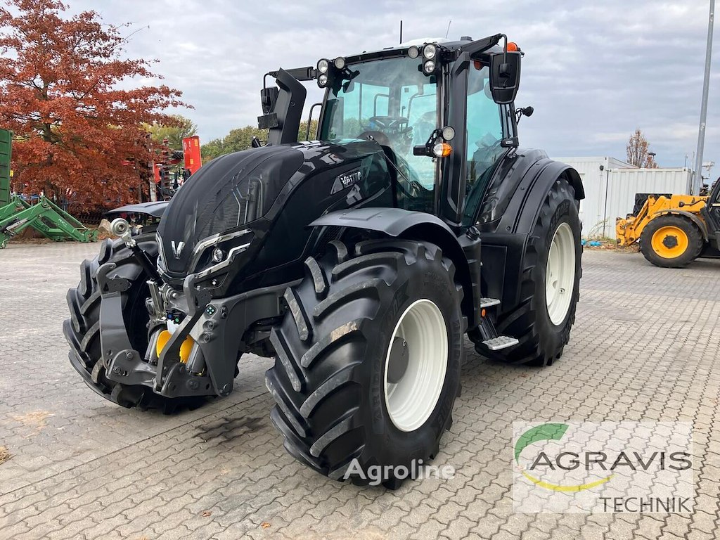 Valtra T 235 D traktor točkaš