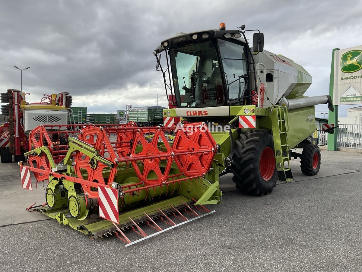 Claas AVERO 240 kombajn za žito