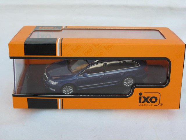 1:43 IXO škoda superb II combi