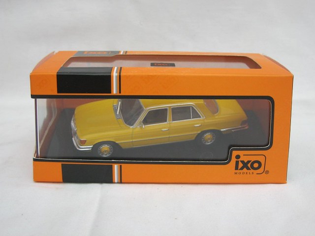 1:43 IXO mercedes 450 SEL