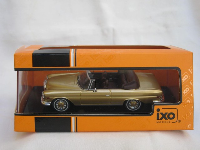 1:43 IXO mercedes 280 SE 3.5