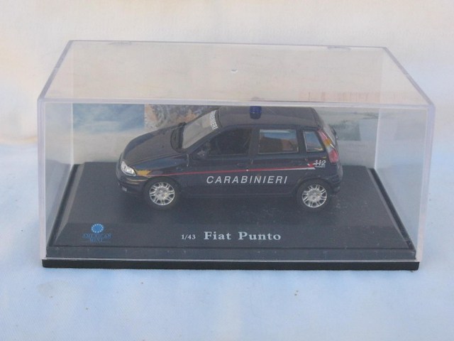 1:43 cararama fiat punto