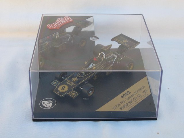 1:43 quartzo lotus 72D