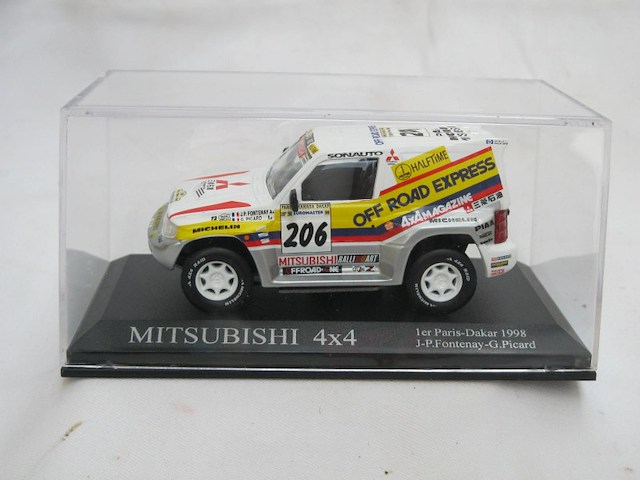 1:43 altaya mitsubishi pajero 4x4