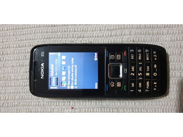 Nokia E51, br. 10 lepo ocuvana, life timer 50:36, origi
