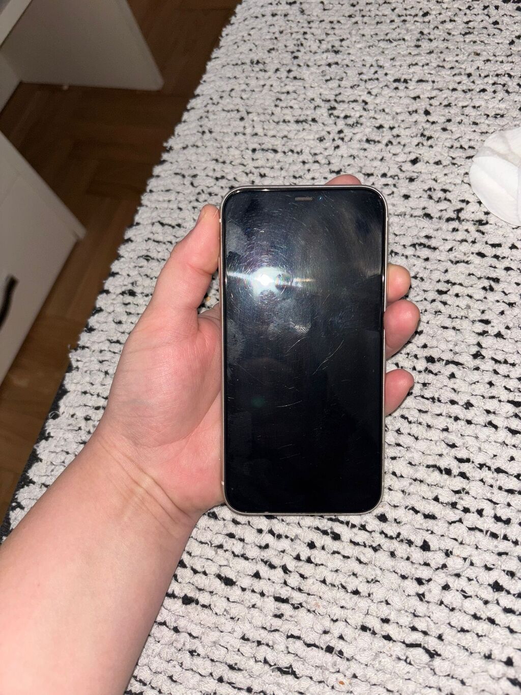 Apple iPhone iPhone 11, 64 GB, Bela, Face ID