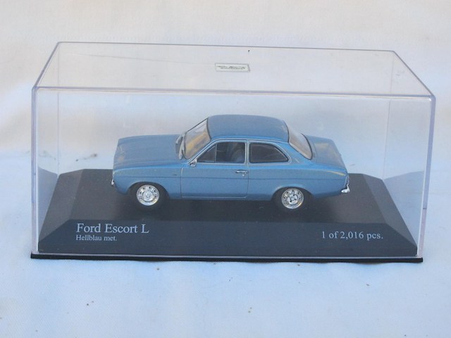 1:43 minichamps ford escort L