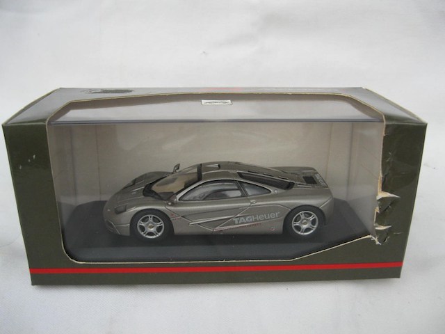 1:43 minichamps McLaren F1