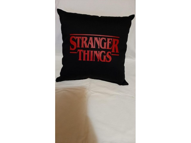 Jastuk crni ili beli - STRANGER THINGS