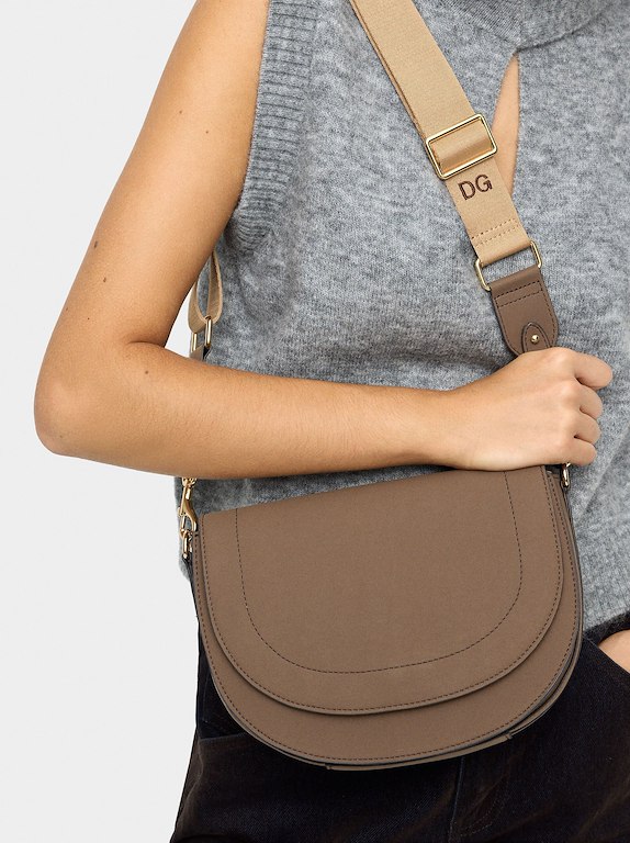 OVAL CROSSBODY BAG WITH FLAP