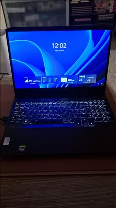Laptop Lenovo kao nov