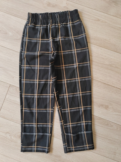 Zara pantalone