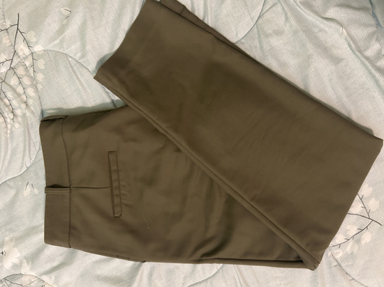 Tiffany maslinaste pantalone NOVE snizeno 2300
