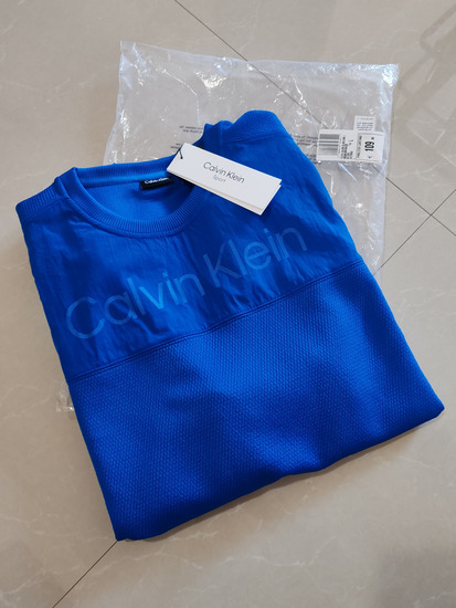 Calvin Klein duks M vel NOVO orig100%   5.800,00