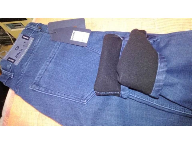 NOVO termo farmerke pantalone PLAVE broj 33
