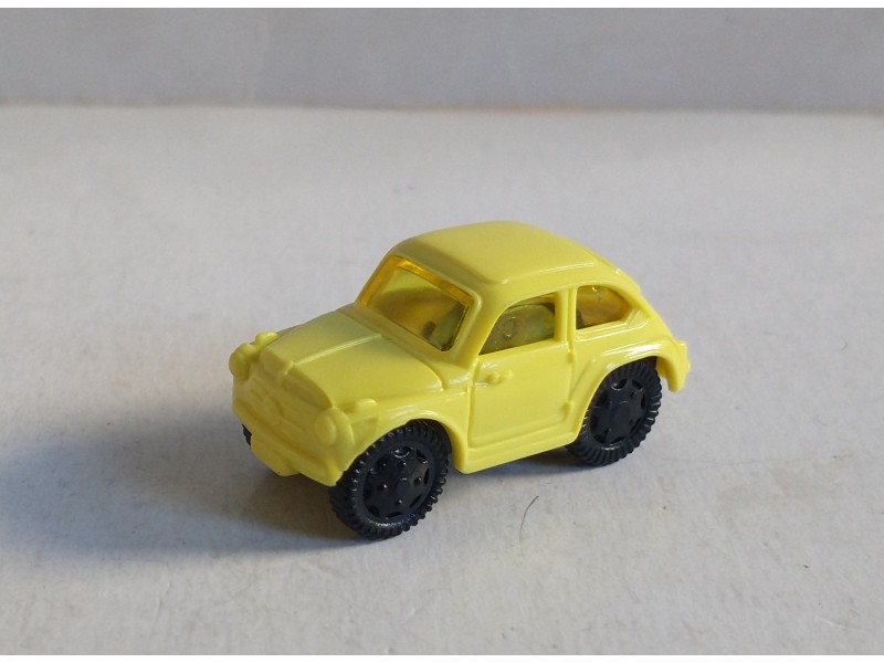 figura kinder AUTO FIAT 500 - FIĆA