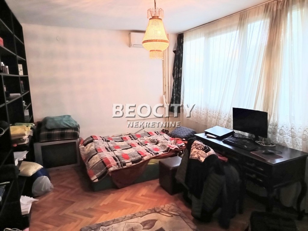 Novi Beograd, Stari Merkator, Bulevar Mihajla Pupina, 1. 5, 40m2, 450EUR