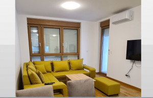 Iznajmljujem Stan-Apartman, Blok 65, Beograd Grad