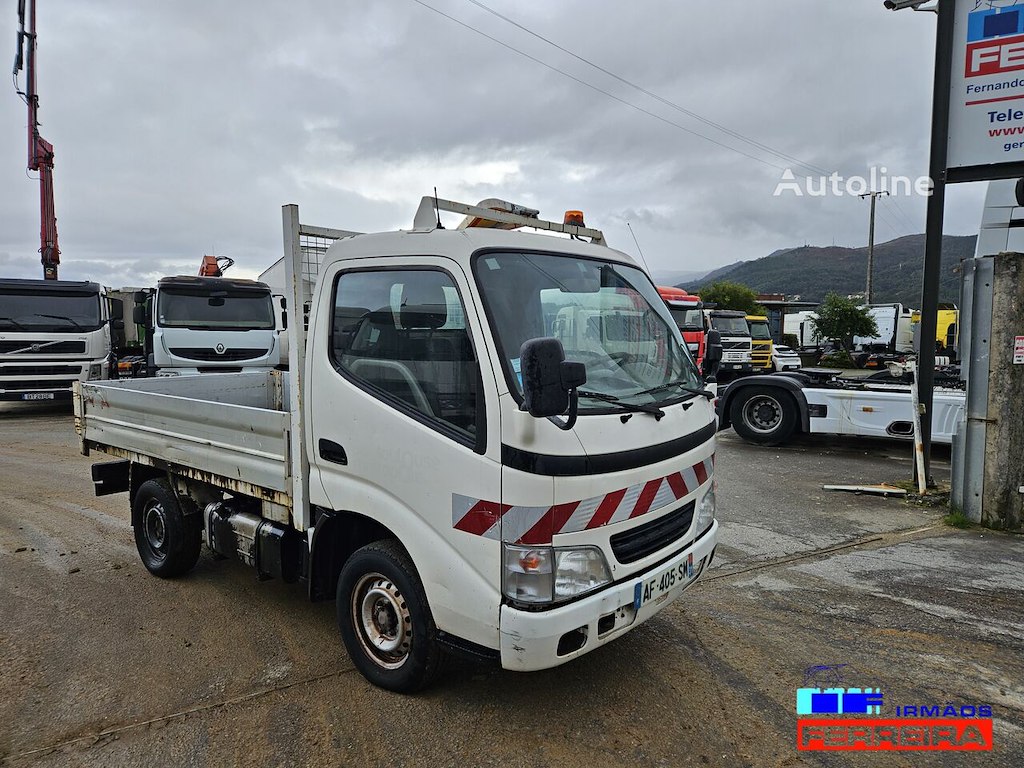 Toyota Dyna D4D 3.0 kamion s ravnom platformom < 3.5t