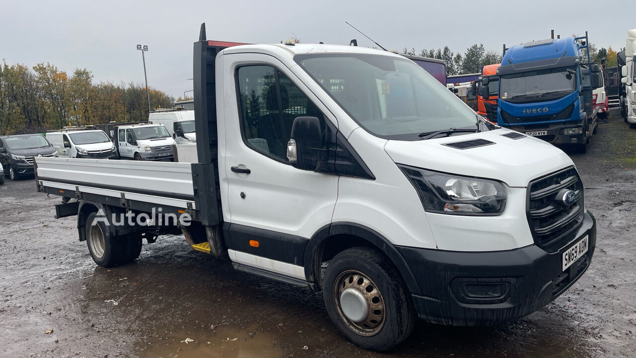 Prodaje se Ford TRANSIT 350 2.0 TDCi kamion s ravnom platformom < 3.5t na aukciji