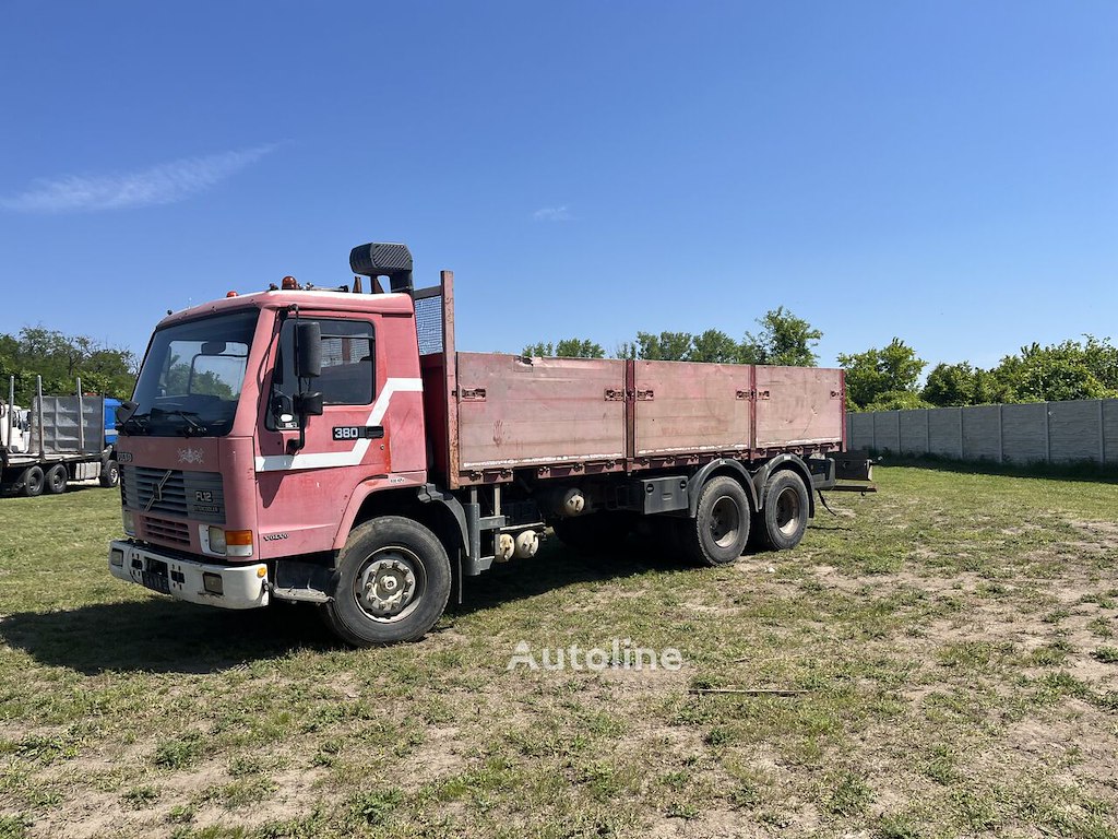 Volvo FL12 380 Price Port BE DE IT Slo kamion s ravnom platformom