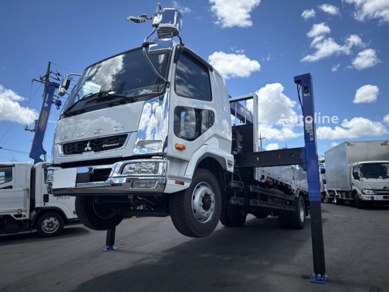 Mitsubishi CANTER kamion s ravnom platformom