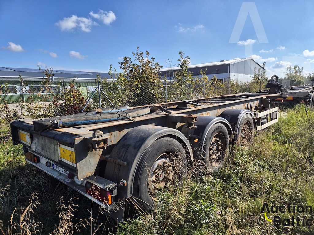 Prodaje se Renders N3ST31L poluprikolicu sa kliznom ceradom na aukciji