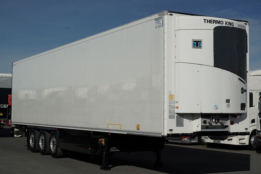 Schmitz Cargobull CHŁODNIA / THERMO KING SLX 400 / HAKÓWKA / OŚ PODNOSZONA / KOSZ poluprikolica hladnjača