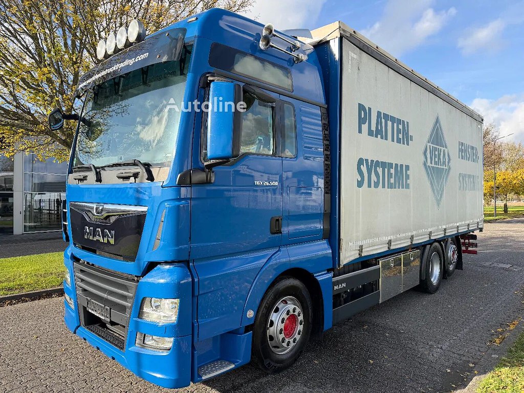 MAN TGX 26.500 STANDKLIMA + 6X2 + EURO 6 kamion sa klizna zavesa cerada