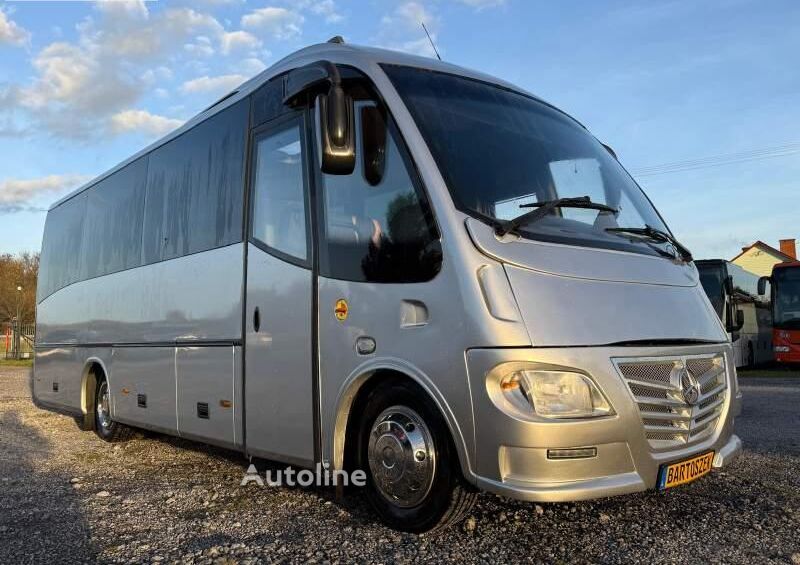 Mercedes-Benz 818 SITCAR BELUGA 3 PAX 31/5 turistički autobus