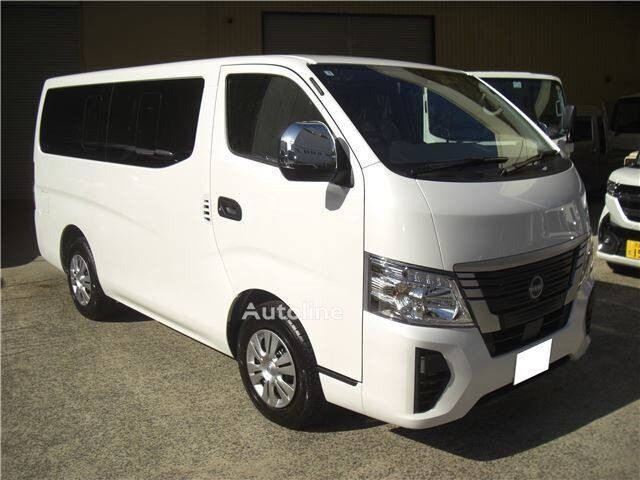 Nissan CARAVAN WAGON putnički minibus