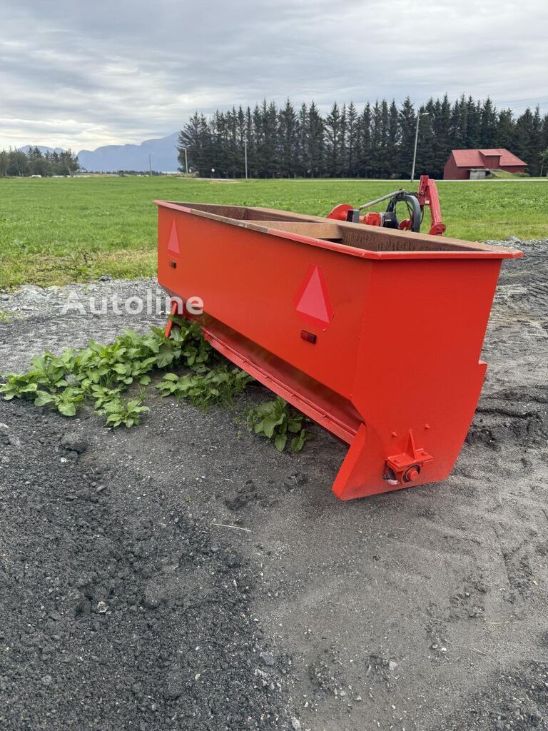 Prodaje se Sami nošeni rasipač peska na aukciji