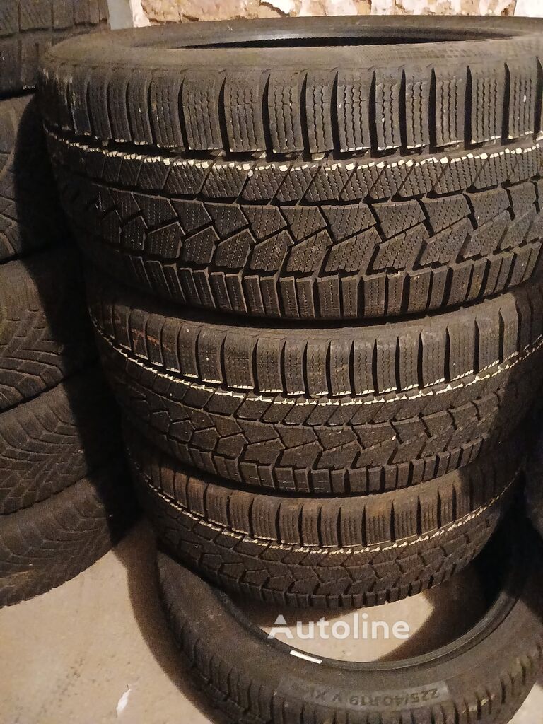 Continental 225/40 R 19 auto guma