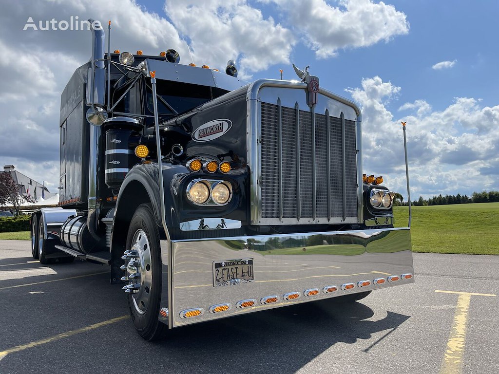 Kenworth W900A tegljač
