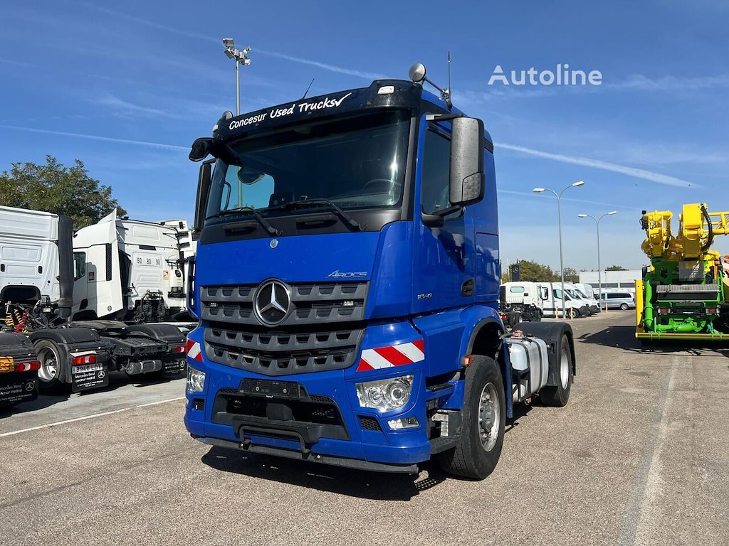 Mercedes-Benz Arocs tegljač
