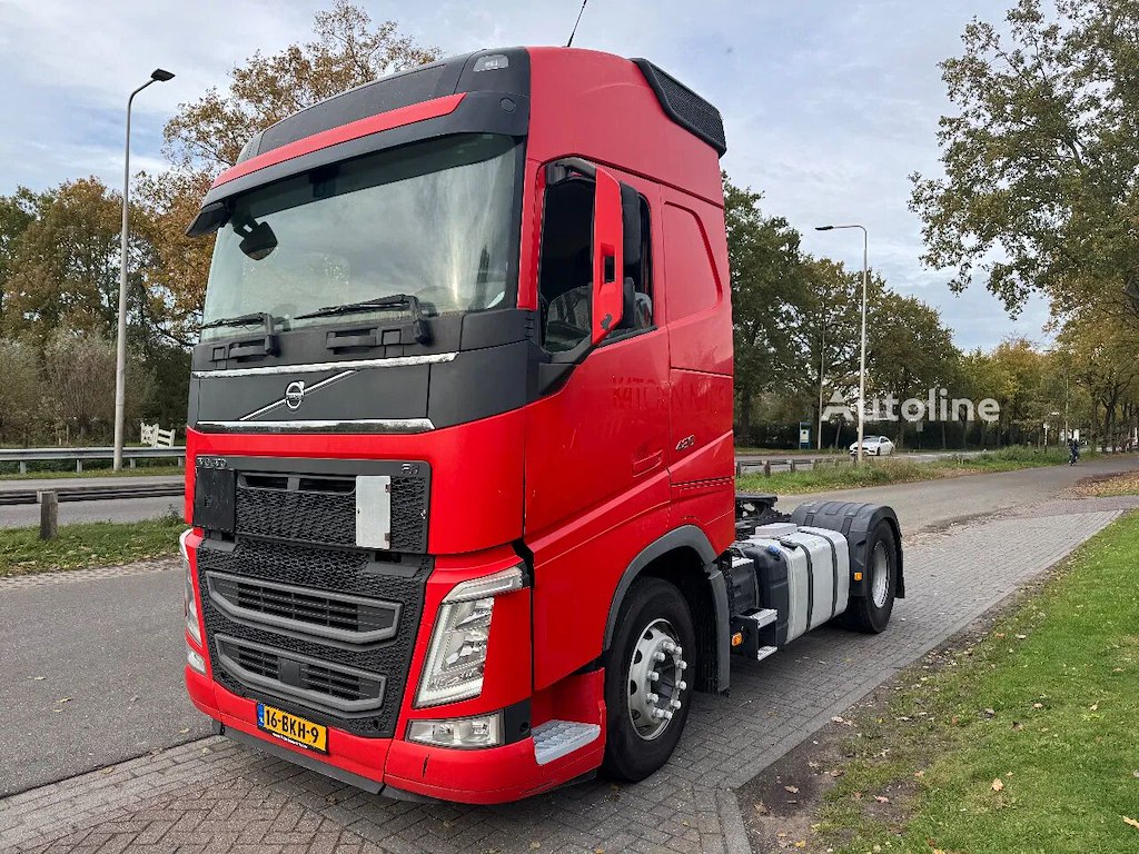 Volvo FH 420 Globetrotter ADR tegljač