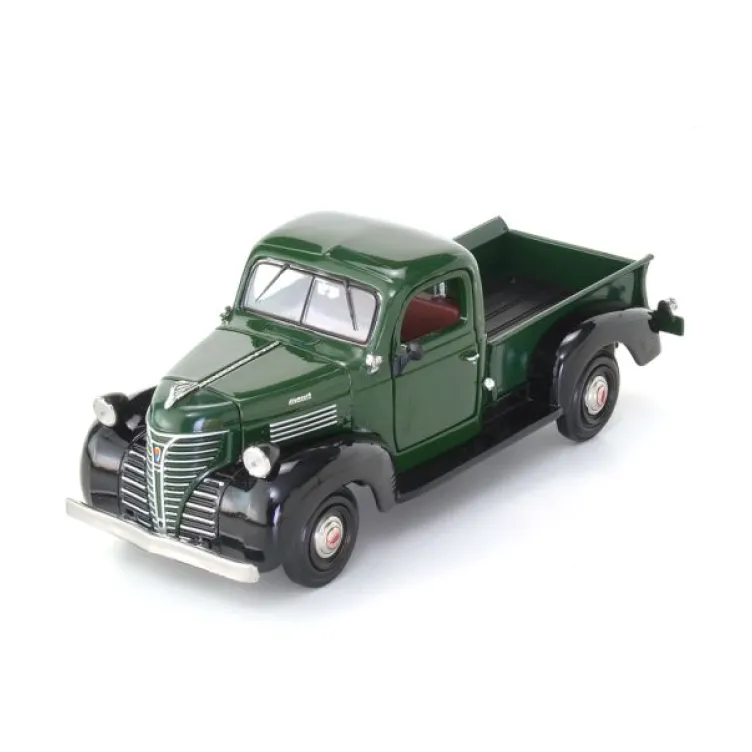 Met.Kamion 1:24 1941 plymouth truck
