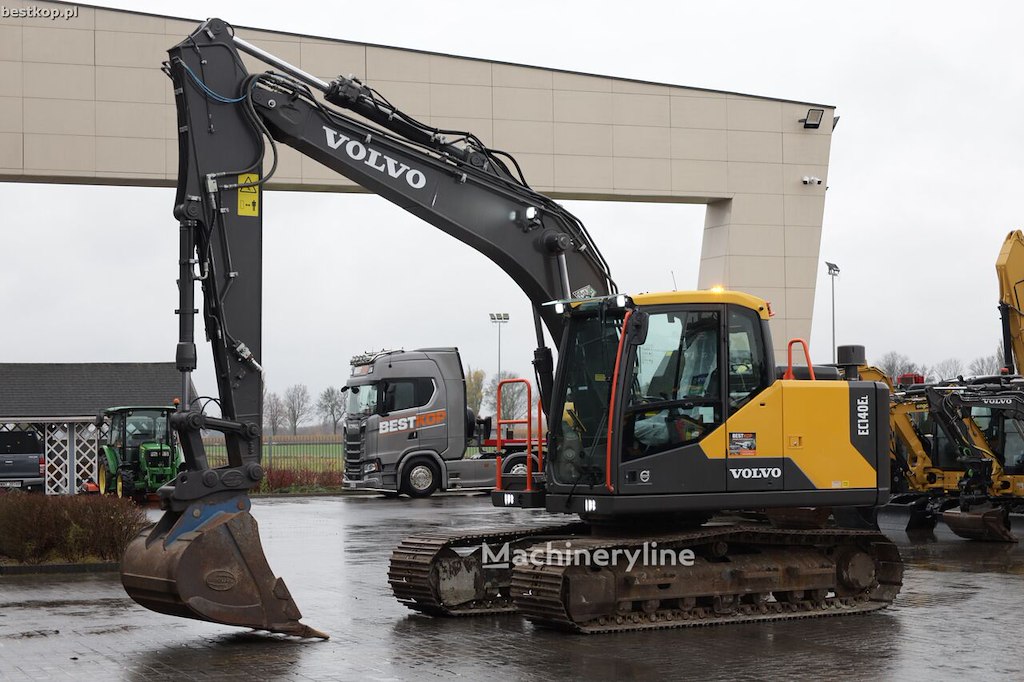 Volvo EC140EL bager guseničar
