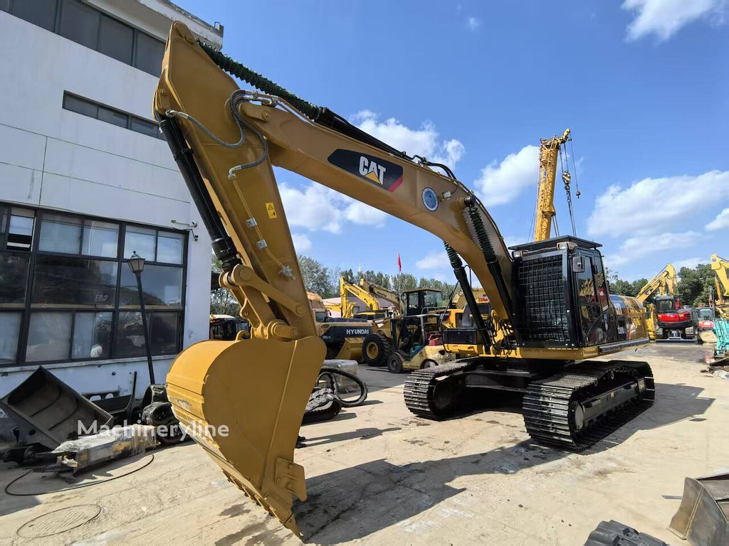 Caterpillar 330D2L bager guseničar